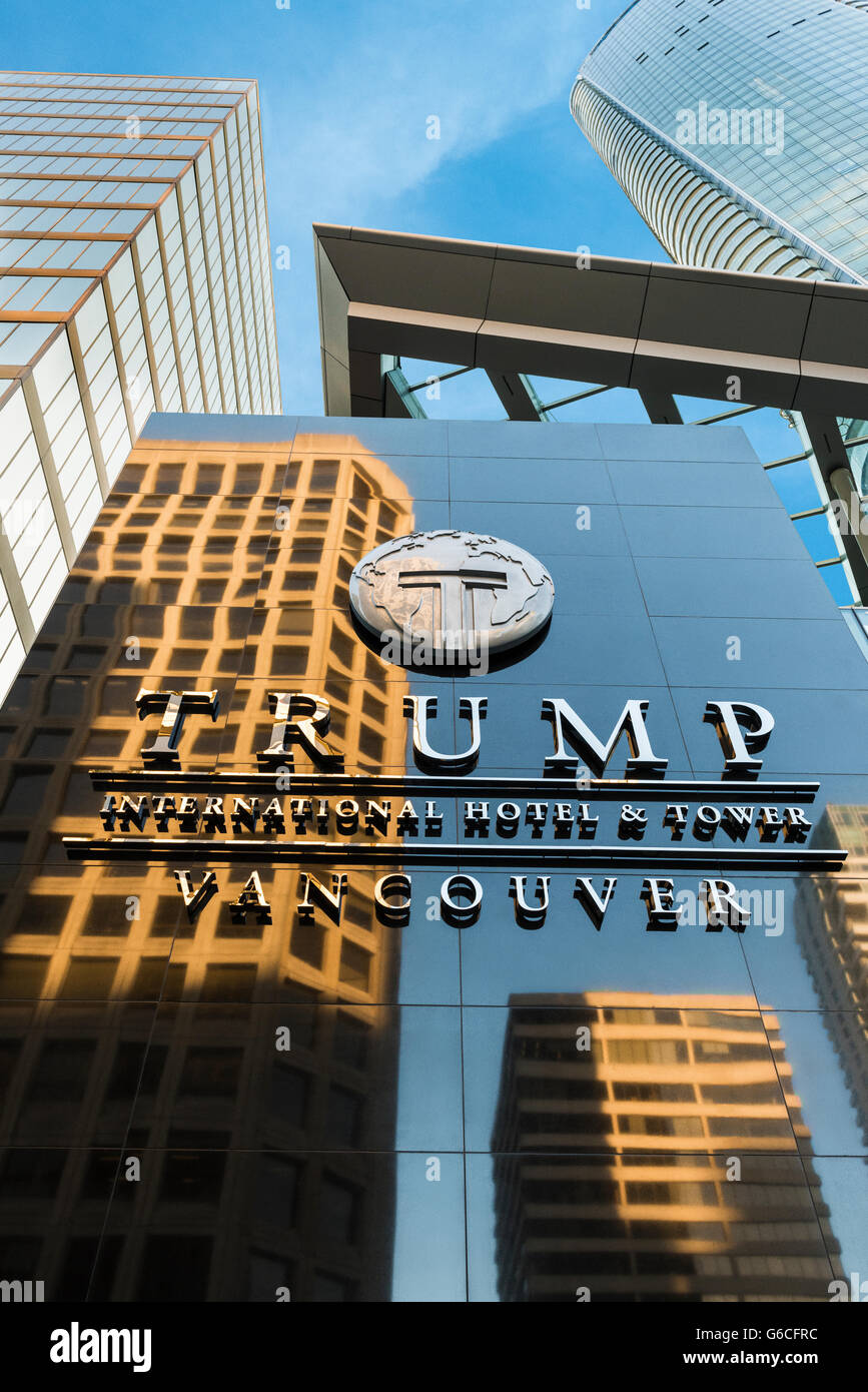 Logo trump tower hi-res stock photography and images - Alamy