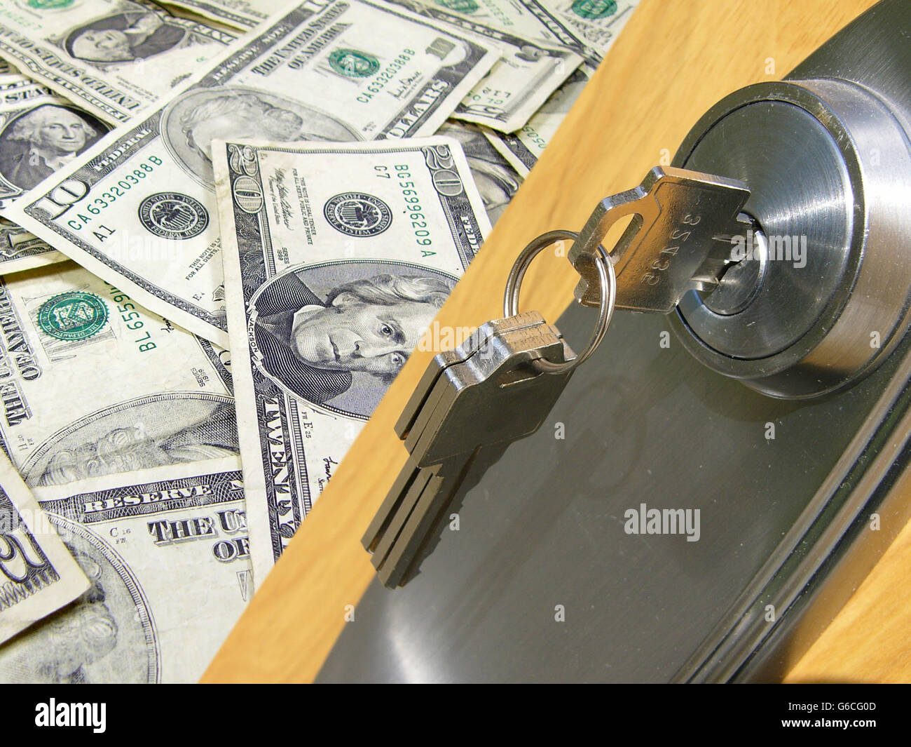 Key and door Stock Photo - Alamy