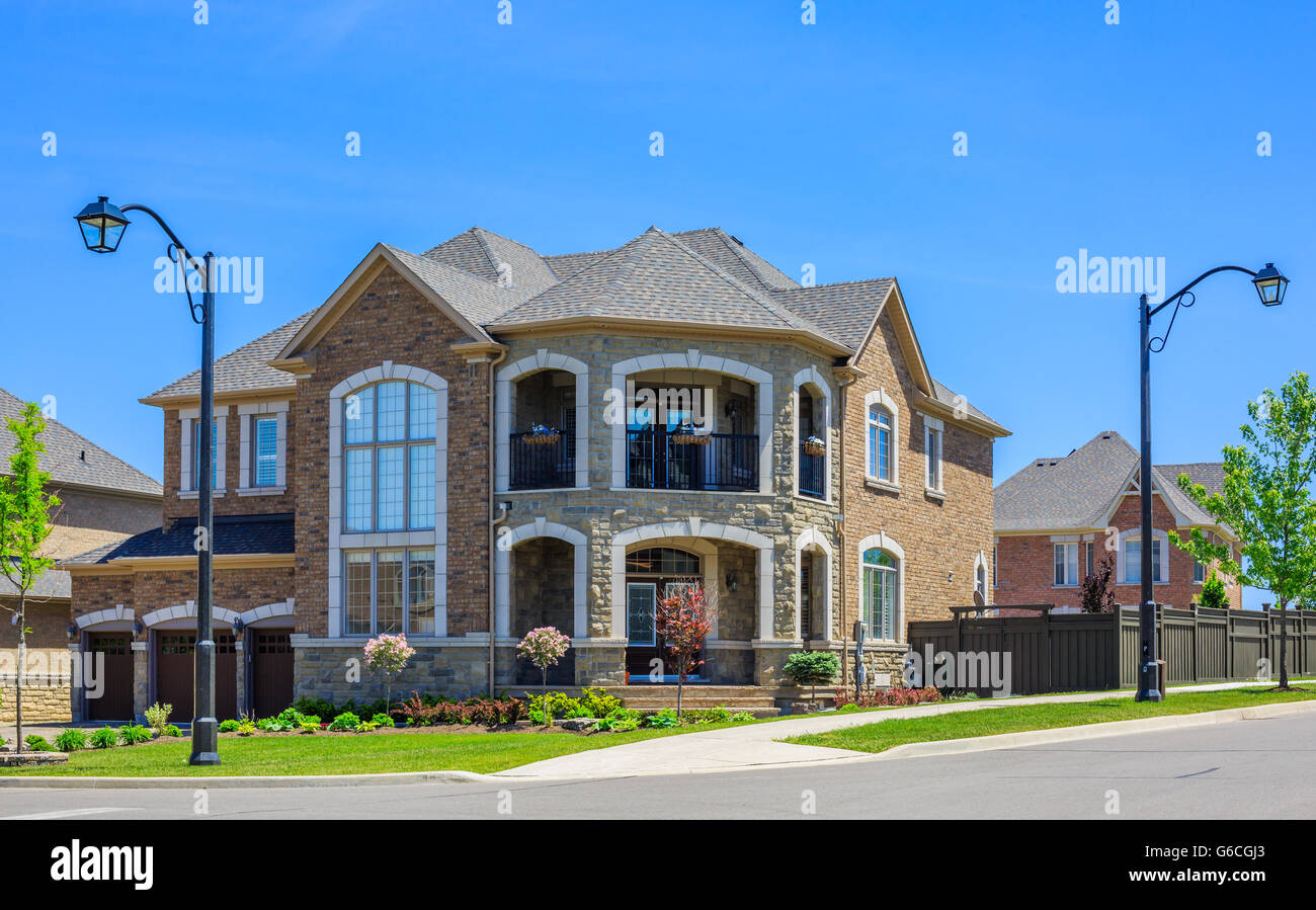 Luxury houses in North America Stock Photo - Alamy