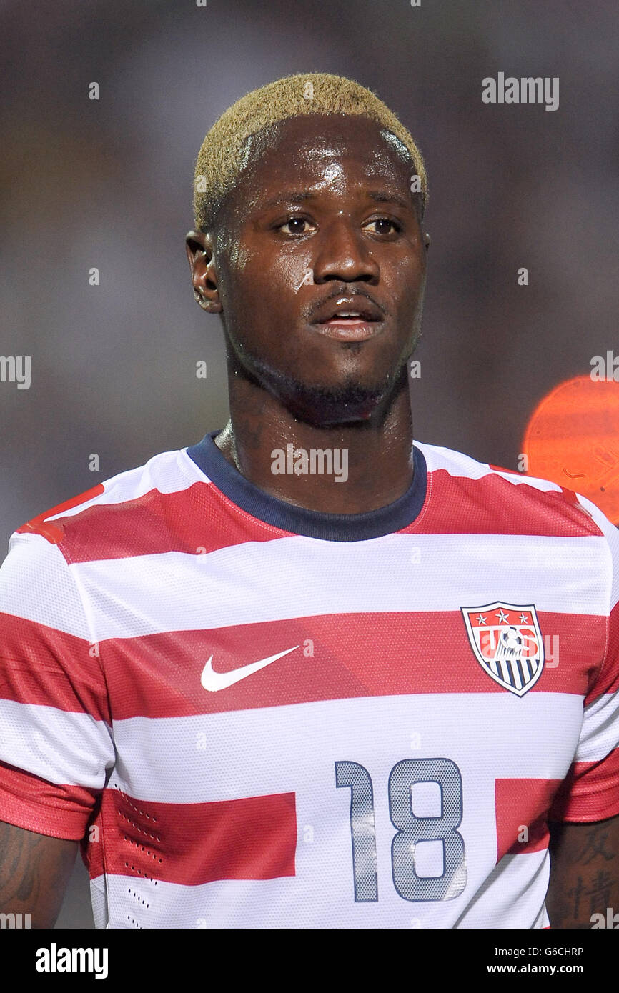 Soccer international friendly bosnia herzegovina v usa asim ferhatovic ...