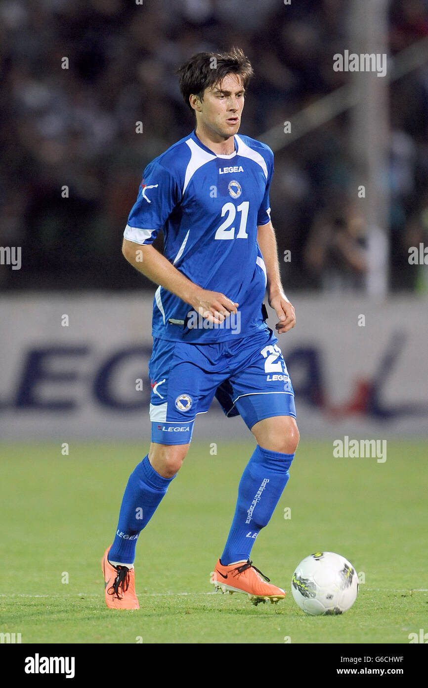Soccer international friendly bosnia herzegovina v usa asim ferhatovic ...