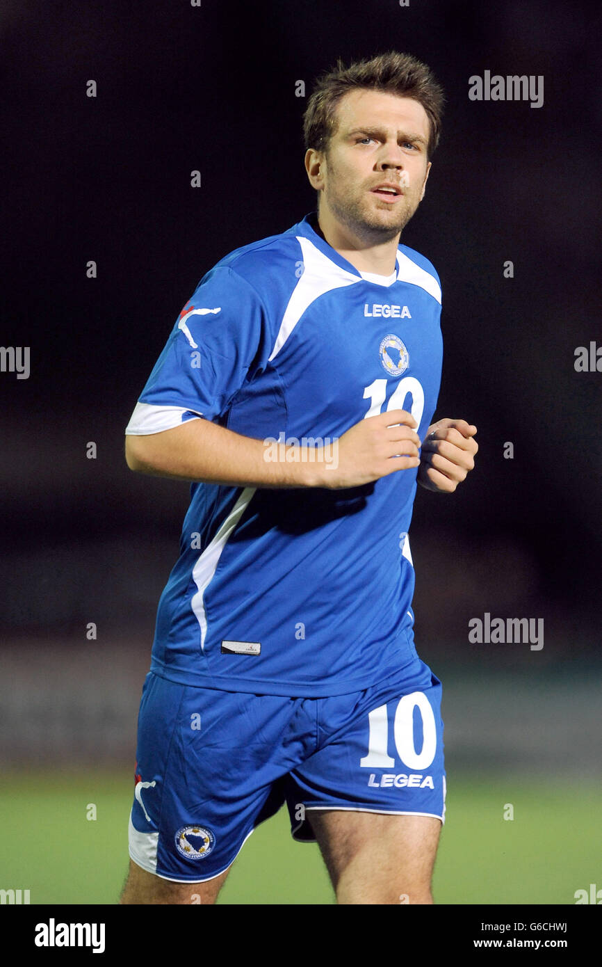 Soccer international friendly bosnia herzegovina v usa asim ferhatovic ...