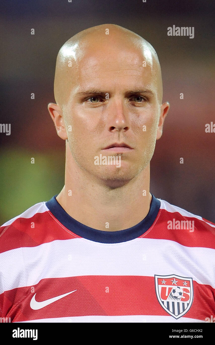 Soccer - International Friendly - Bosnia-Herzegovina v USA - Asim ...