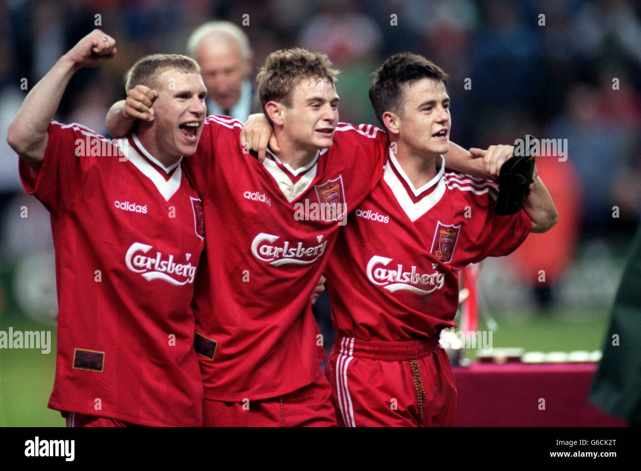 Gareth Roberts, Stuart Quinn and David Thompson of Liverpool celebrate ...