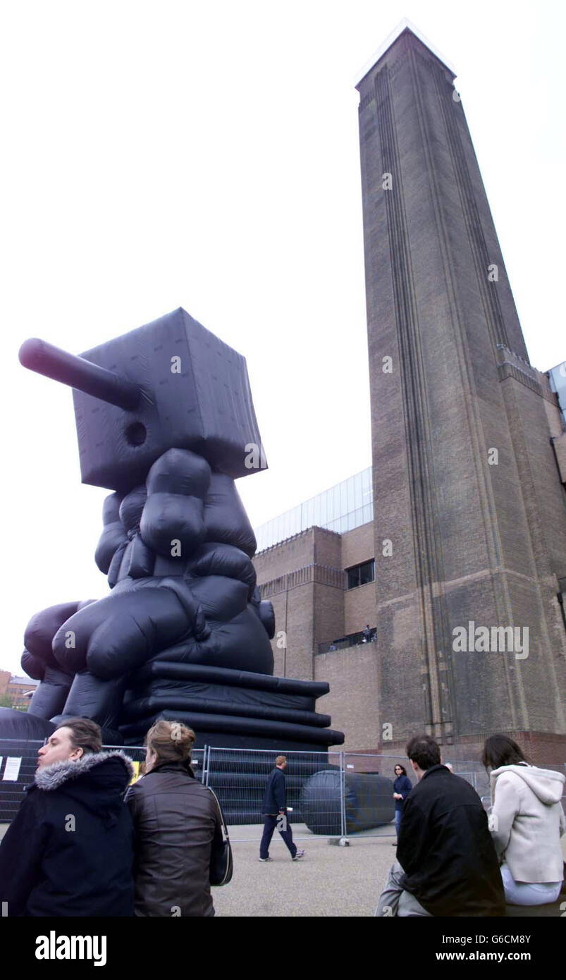 Paul mccarthy tate hi-res stock photography and images - Alamy