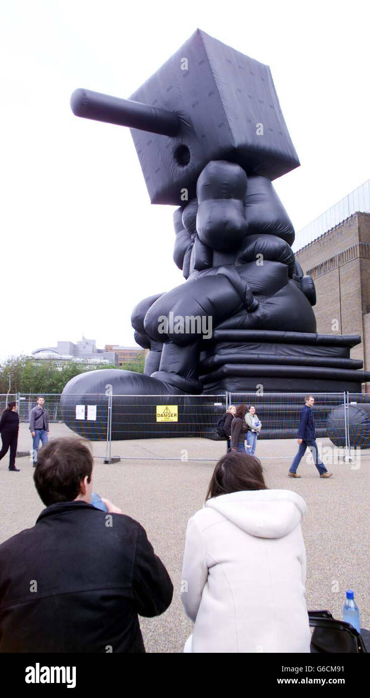 Paul mccarthy artist hi-res stock photography and images - Alamy
