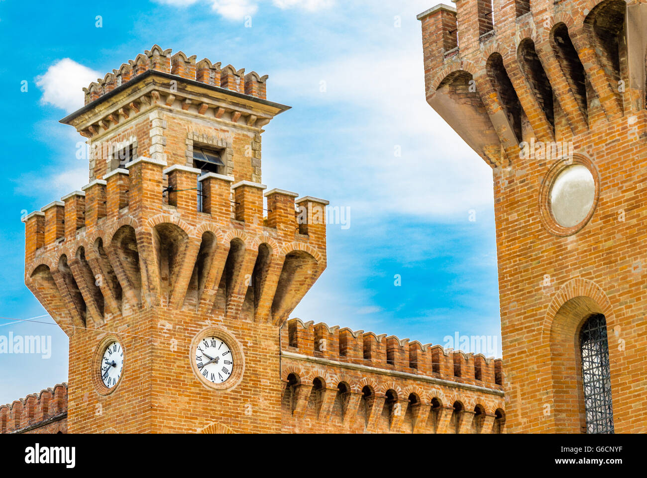 Medieval towers hi-res stock photography and images - Alamy