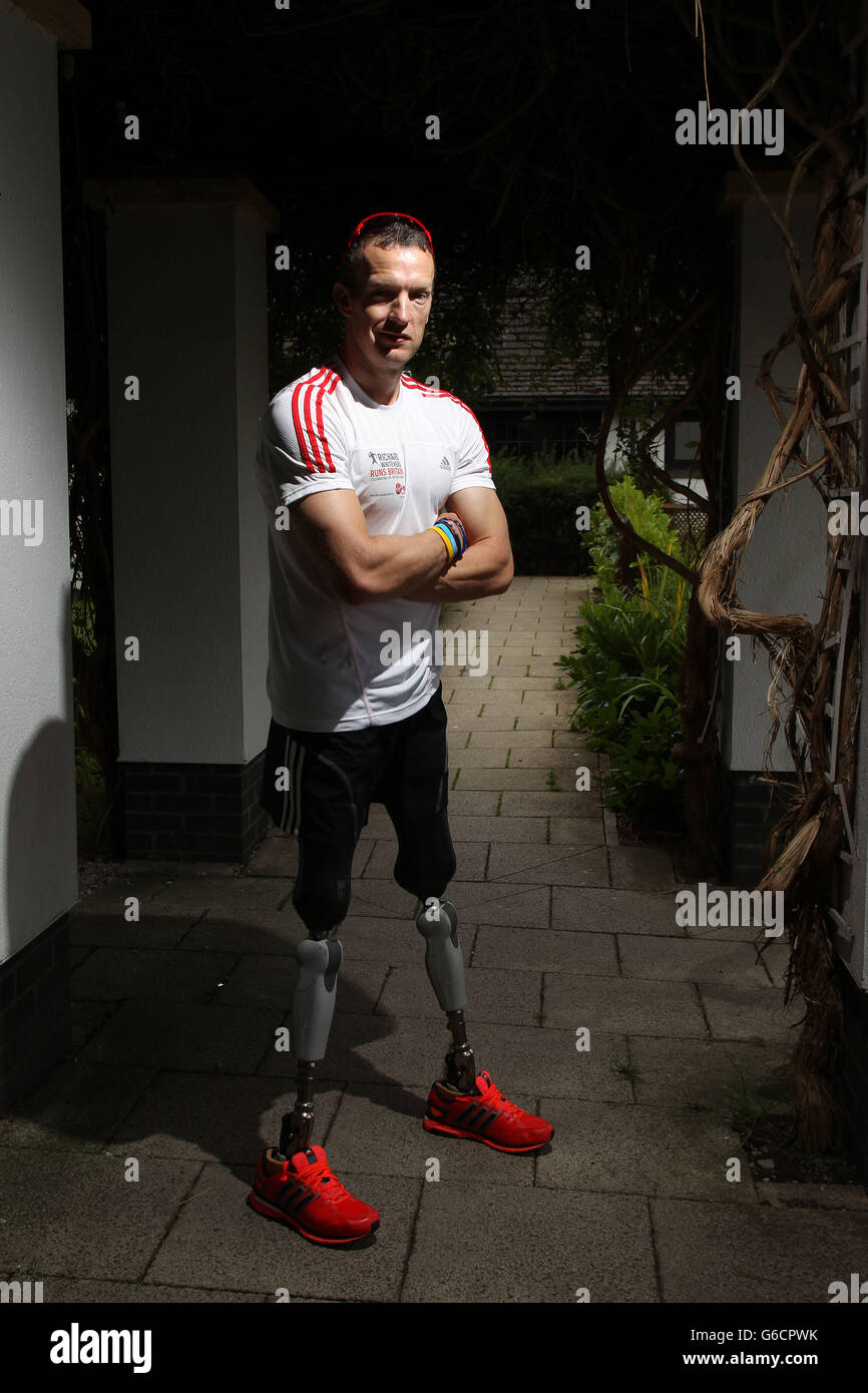 Paralympian's gruelling charity trek Stock Photo - Alamy