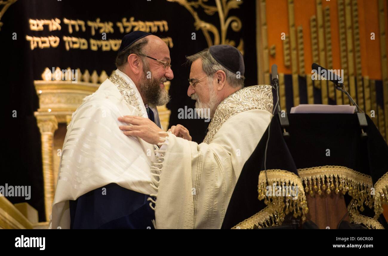 Chief Rabbi Ephraim Mirvis induction Stock Photo - Alamy