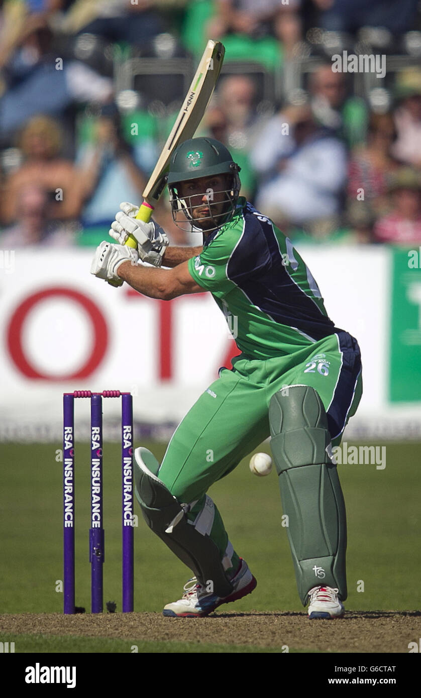 Cricket one day international hi-res stock photography and images - Alamy