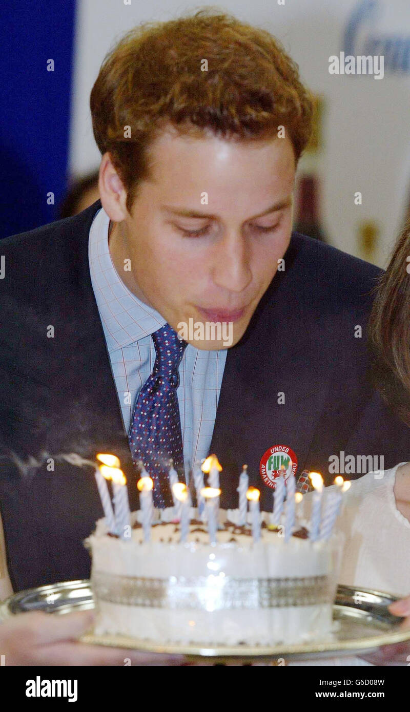 Prince william birthday cake hi-res stock photography and images - Alamy