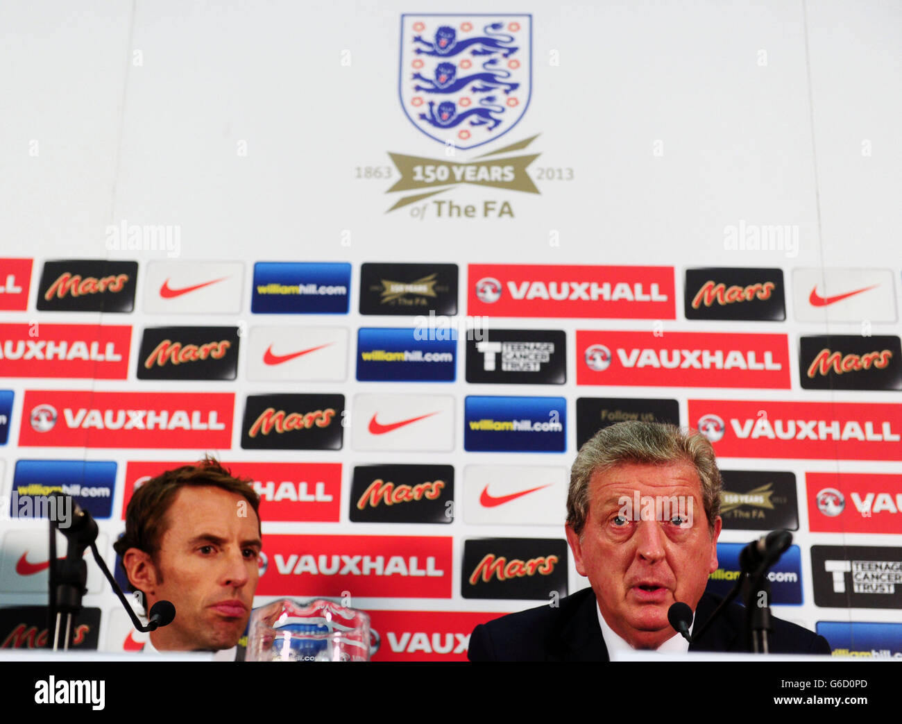 England's U21's Manager Gareth Southgate (left) and England's Manager ...