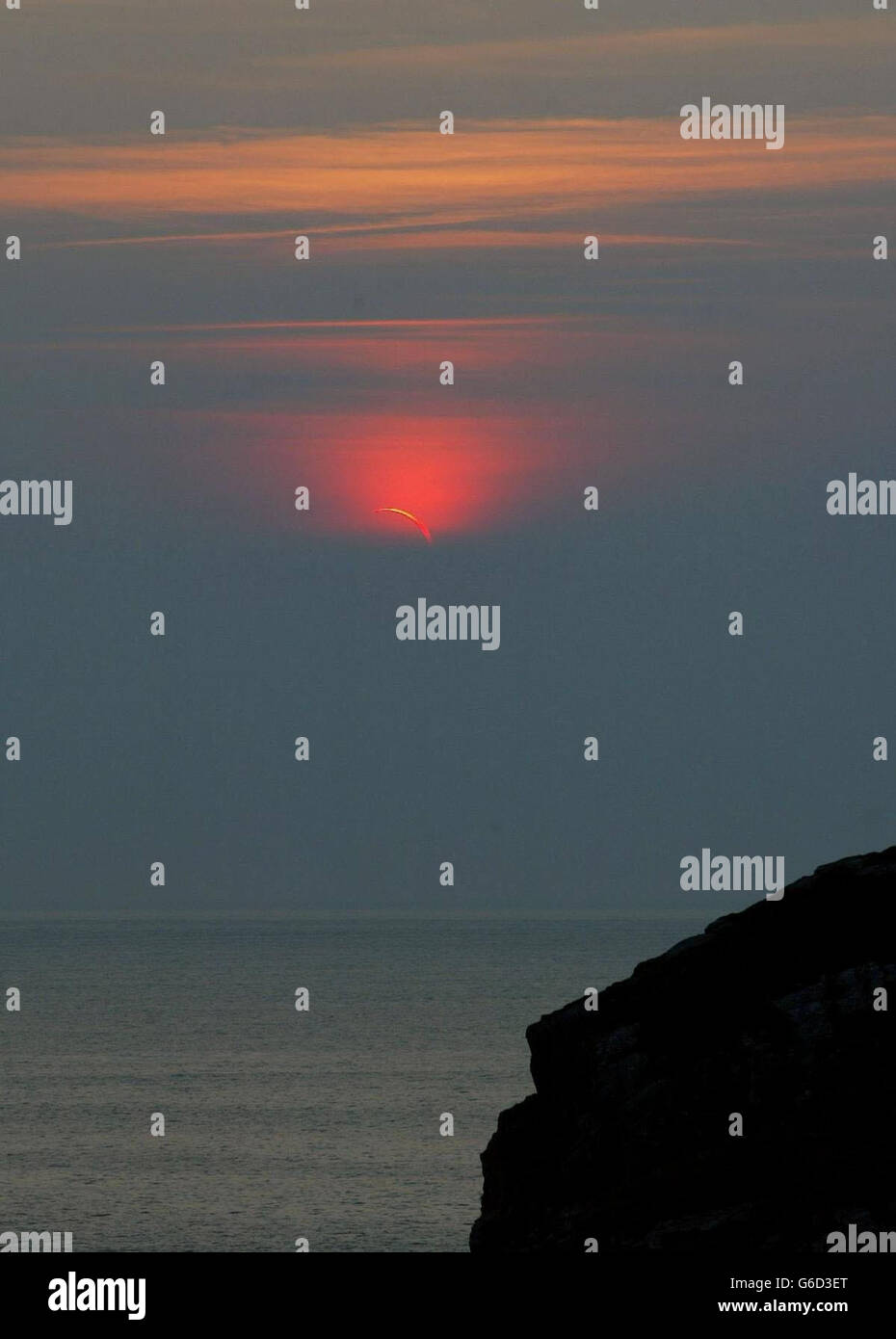 At the point of total solar eclipse hi-res stock photography and images ...