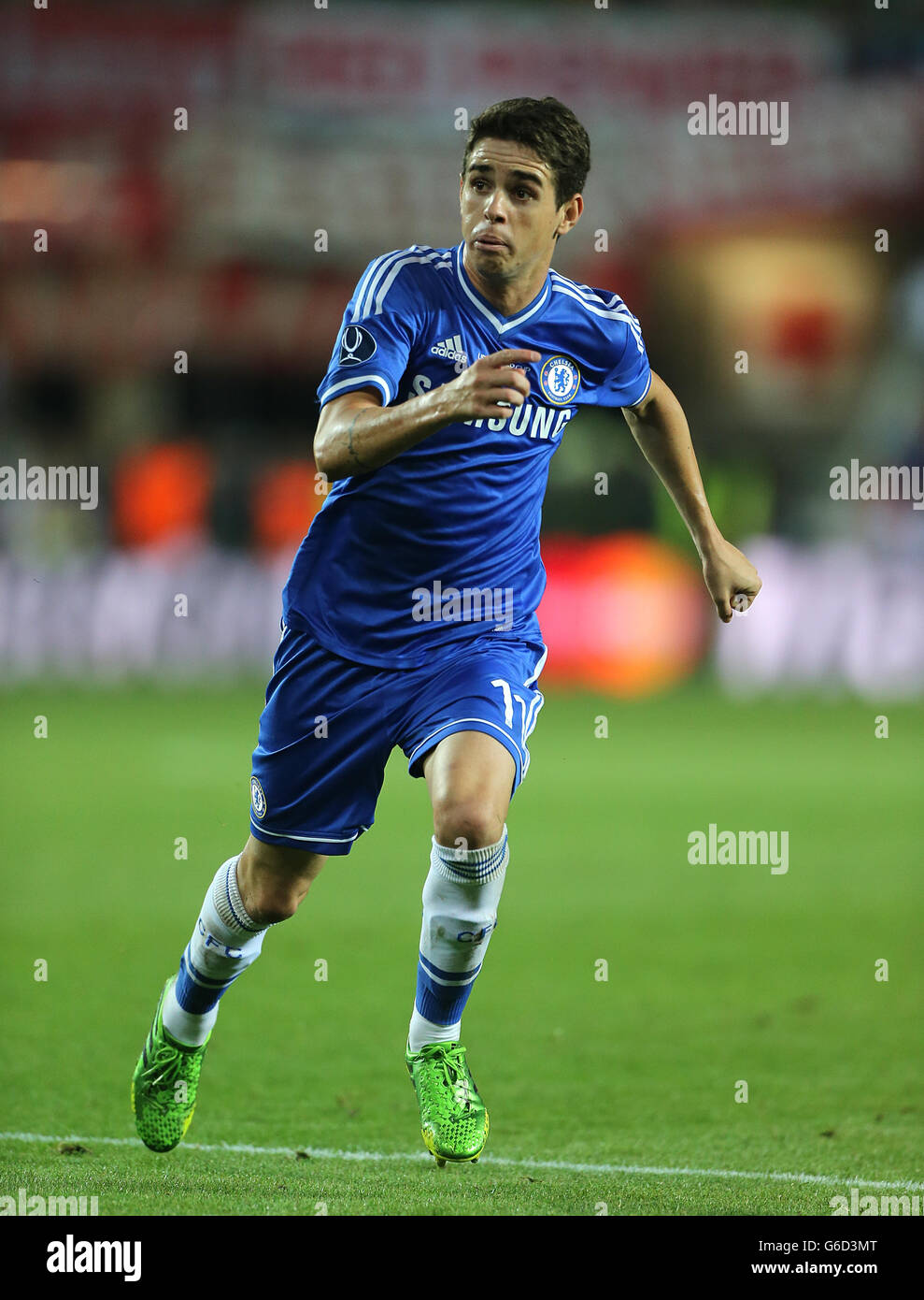 Soccer - UEFA Super Cup - Bayern Munich v Chelsea - Eden Arena. Oscar ...