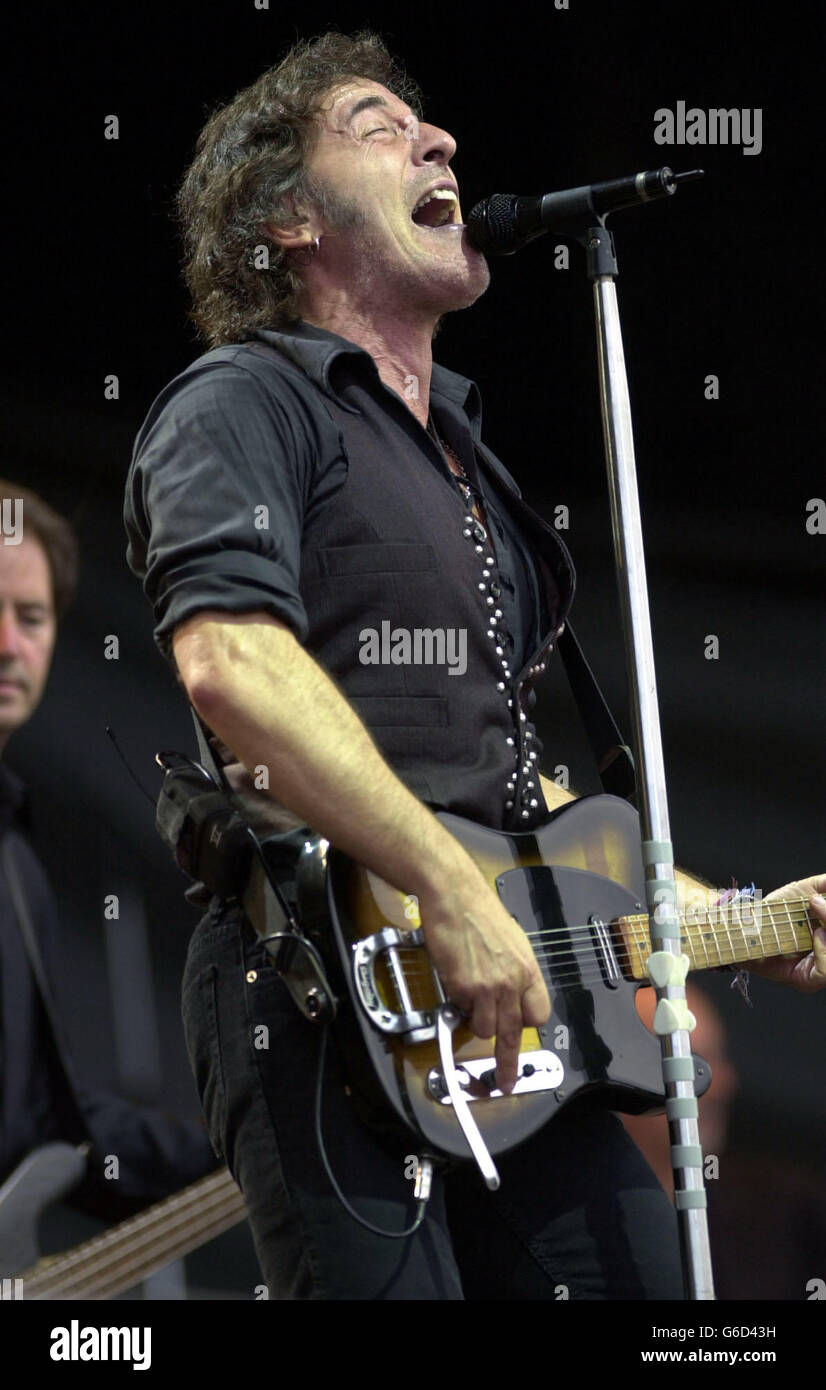 Bruce springsteen jeans hi-res stock photography and images - Alamy