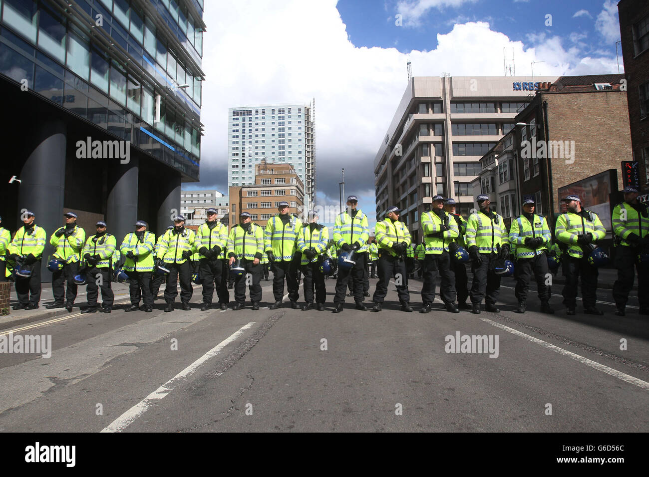 Edl tower bridge hi-res stock photography and images - Alamy