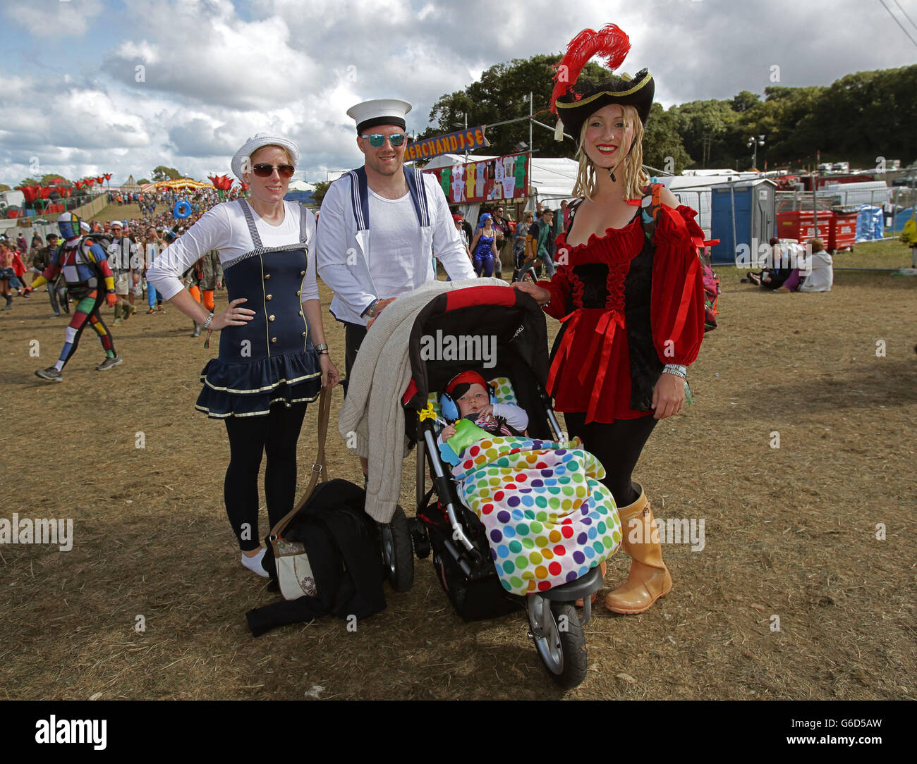 Vicky symon at hi-res stock photography and images - Alamy