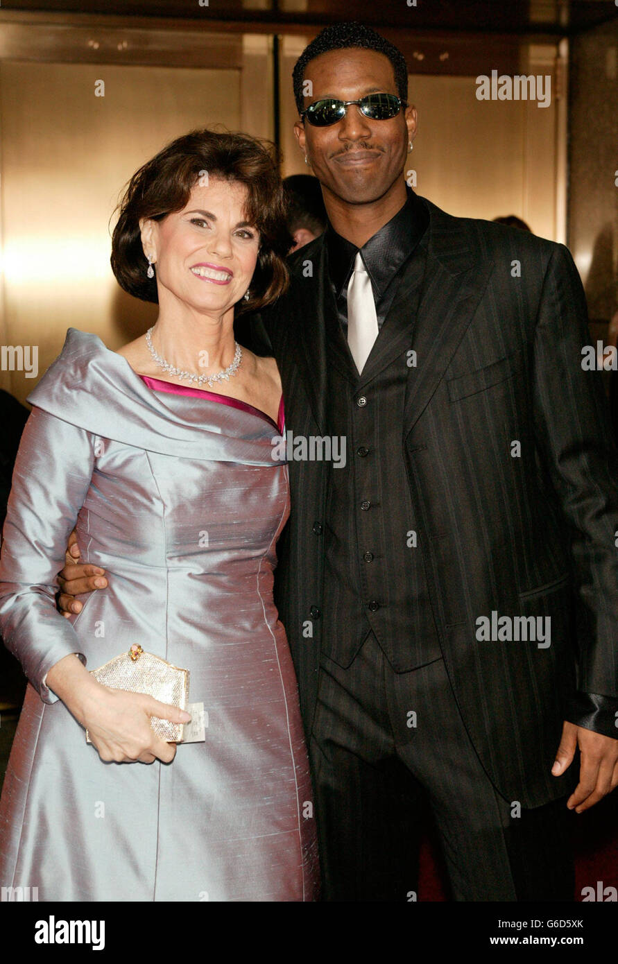 Margo Lion and Corey Reynolds from Hairspray arrive at the 2003 Tony ...