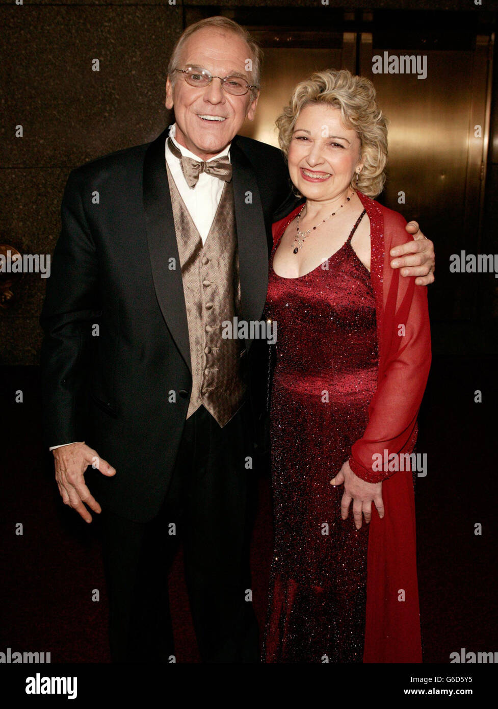 John spencer actor hi-res stock photography and images - Alamy