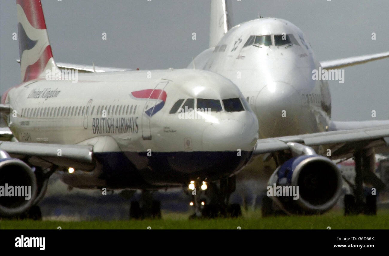 Planes at Heathrow Stock Photo - Alamy