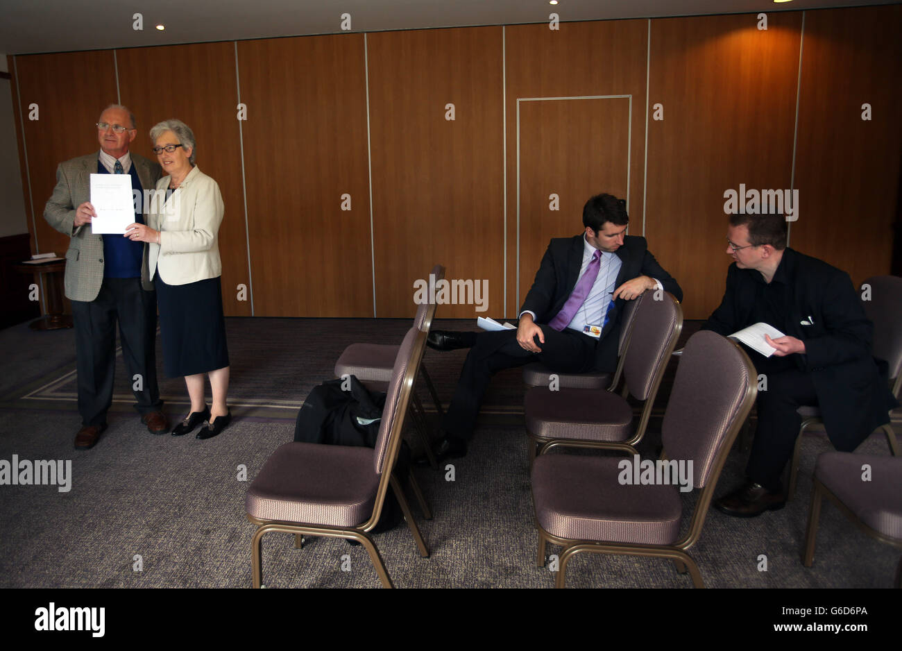 Jim margaret cuthbert hi-res stock photography and images - Alamy