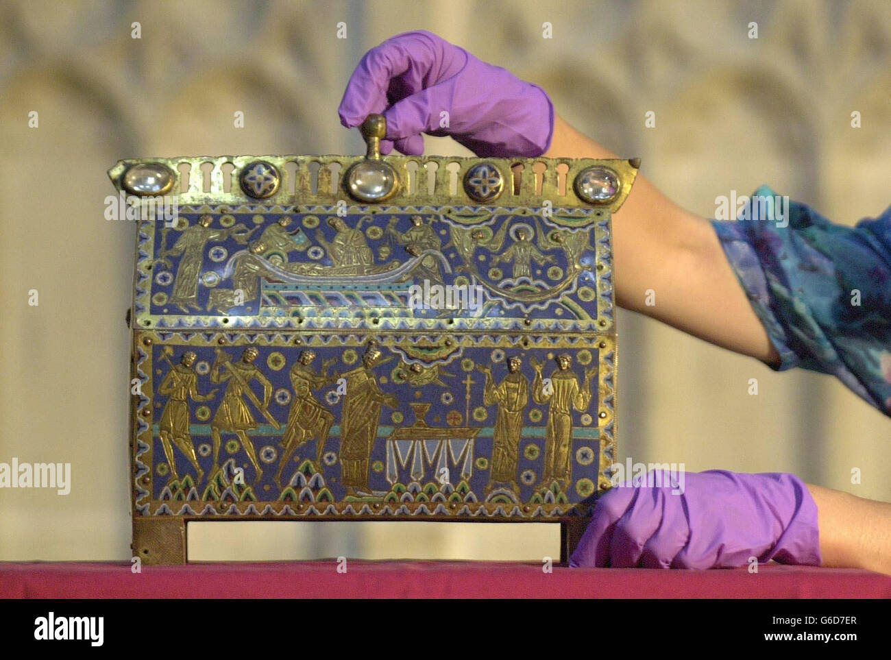 Thomas Becket casket - Canterbury Cathedral Stock Photo - Alamy