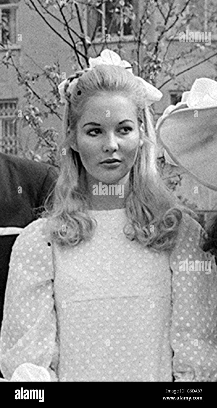 Heiress Jayne Harries as a debutante model in 1968 Stock Photo - Alamy