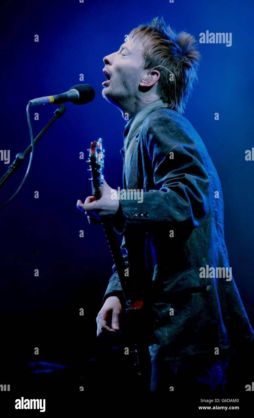 Glastonbury - Radiohead Stock Photo - Alamy