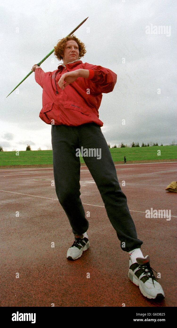 Jason oakes gatehead harriers javelin throw of 52 88m hi-res stock ...