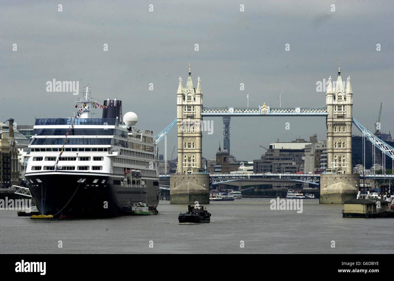Ocean minerva ship hi-res stock photography and images - Alamy