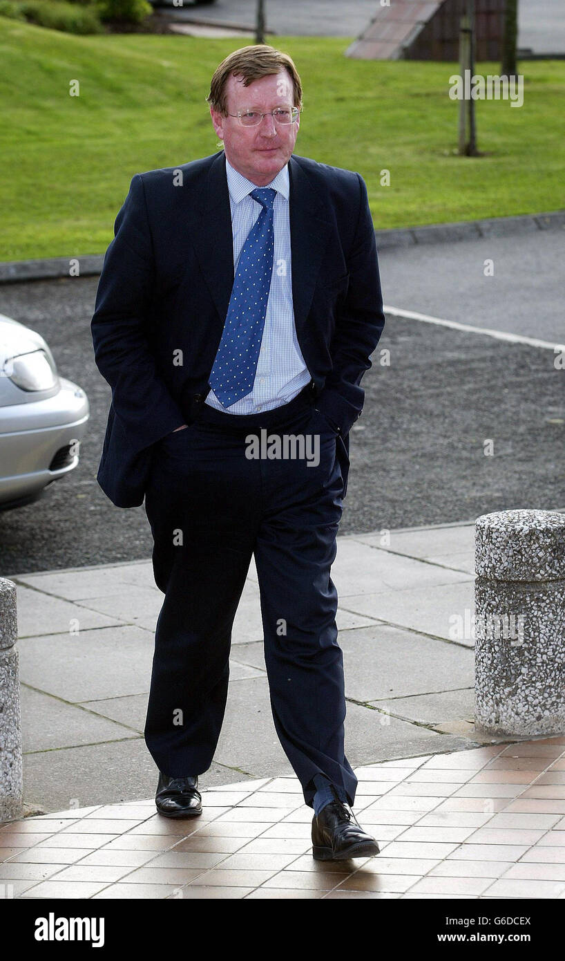 David Trimble vote of no confidence Stock Photo - Alamy