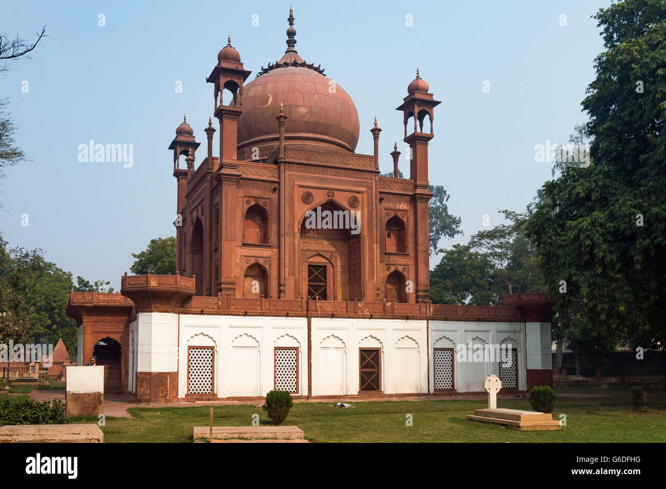 Old historical monument in India Stock Photo - Alamy