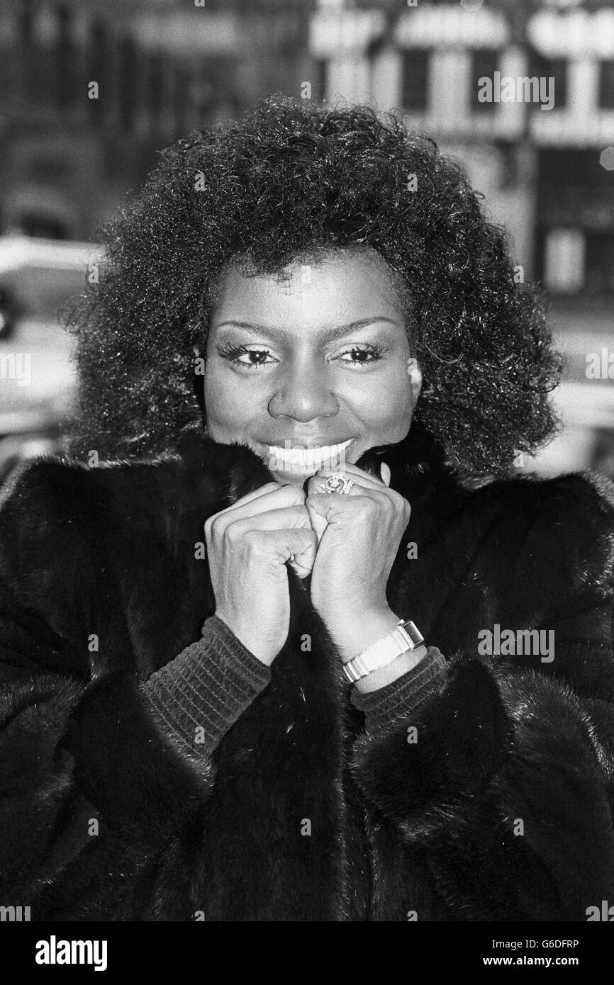 Gloria gaynor singer hi-res stock photography and images - Alamy