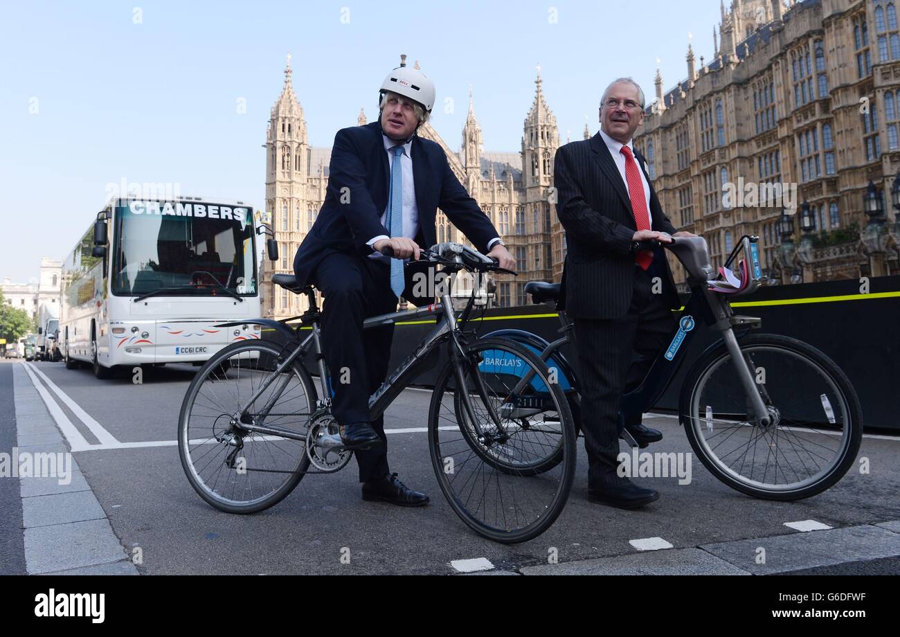Boris johnson looks cycle safety hi-res stock photography and images ...