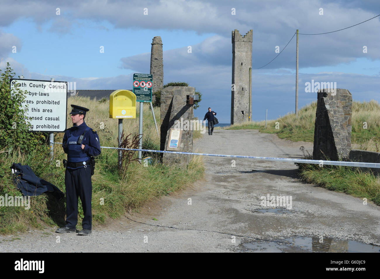 A garda scene mornington beach hi-res stock photography and images - Alamy