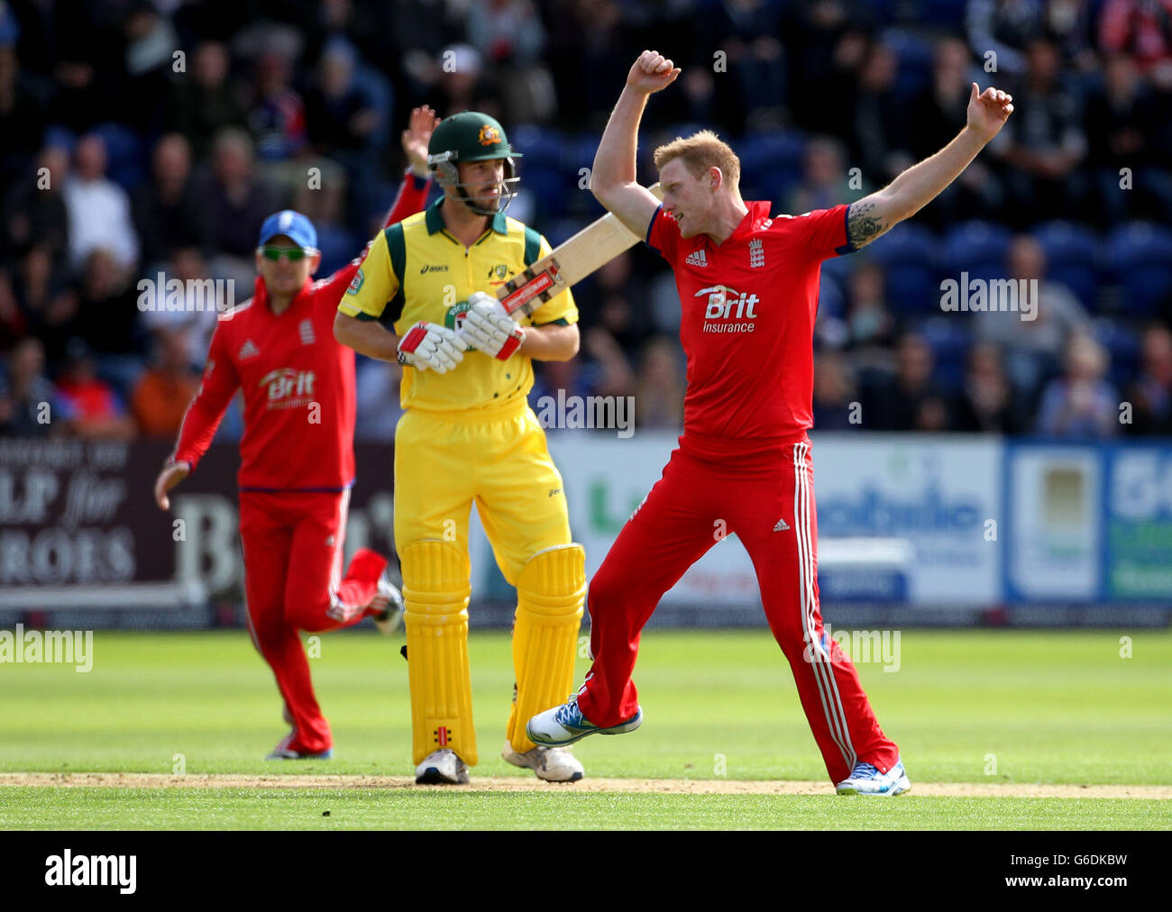 England's Ben Stokes celebrates taking the wicket of Australia's Shaun ...