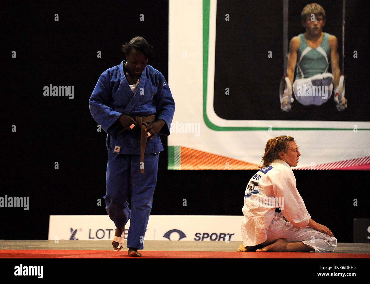 England's Ebony Drysdale Daley and Compatriot Emma Reid in action in ...