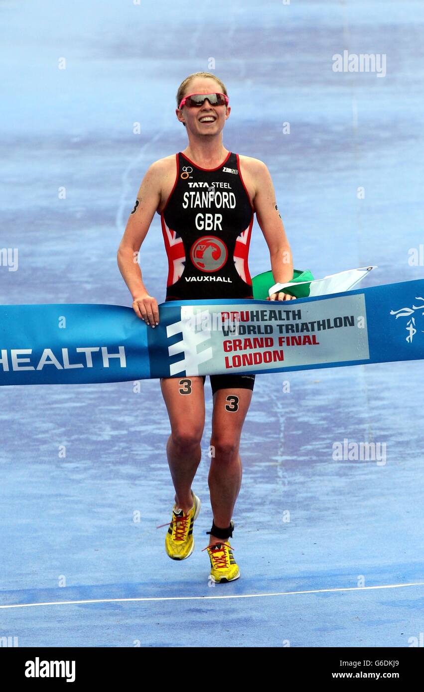 Itu triathlon world series woman High Resolution Stock Photography and ...