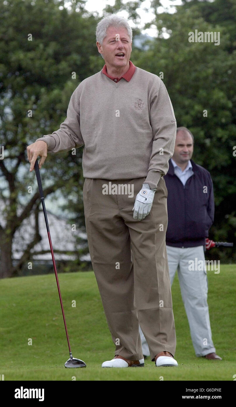 Bill clinton northern ireland golf hi-res stock photography and images ...