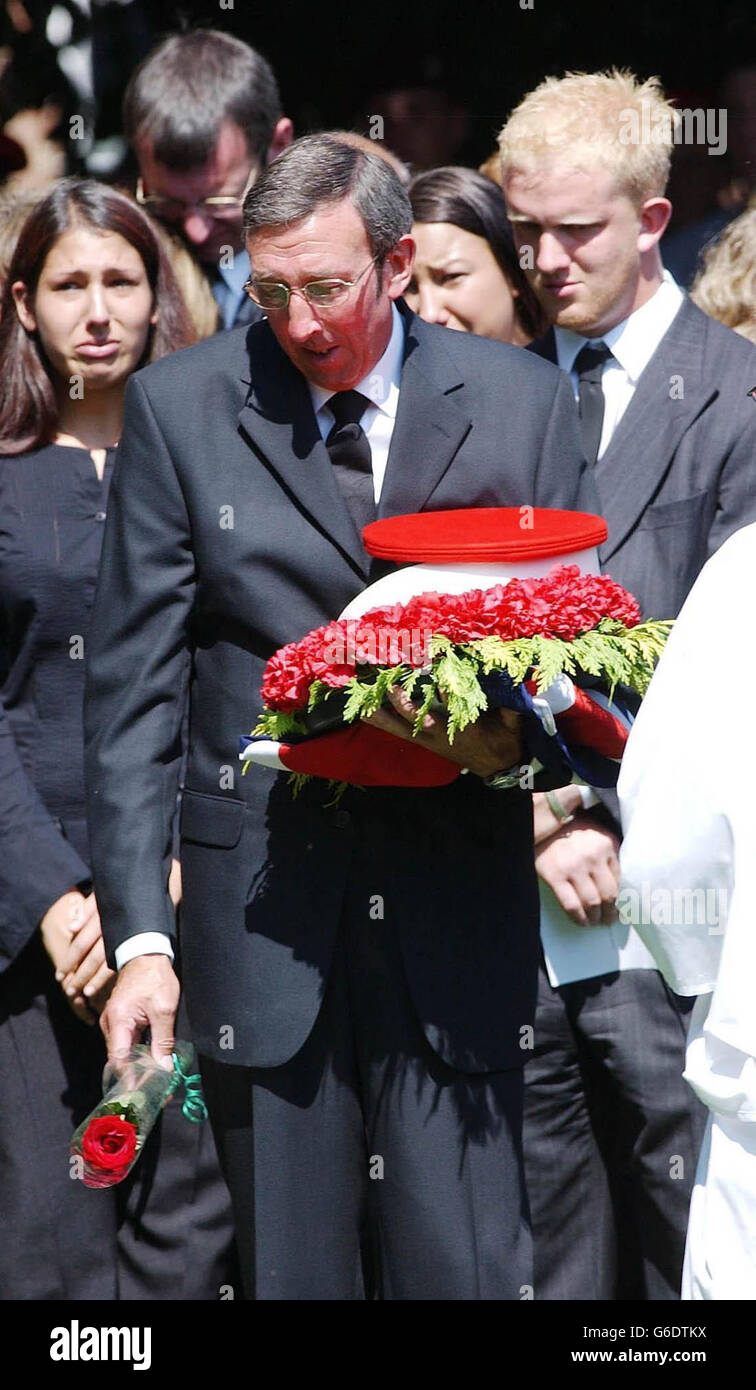 Funeral of Lance Corporal Ben Hyde Stock Photo - Alamy