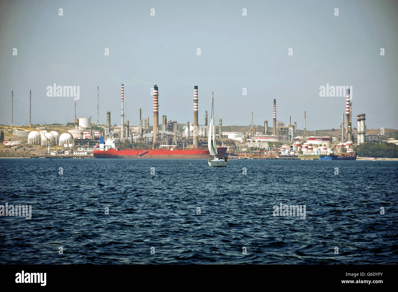 Puente mayorga hi-res stock photography and images - Alamy