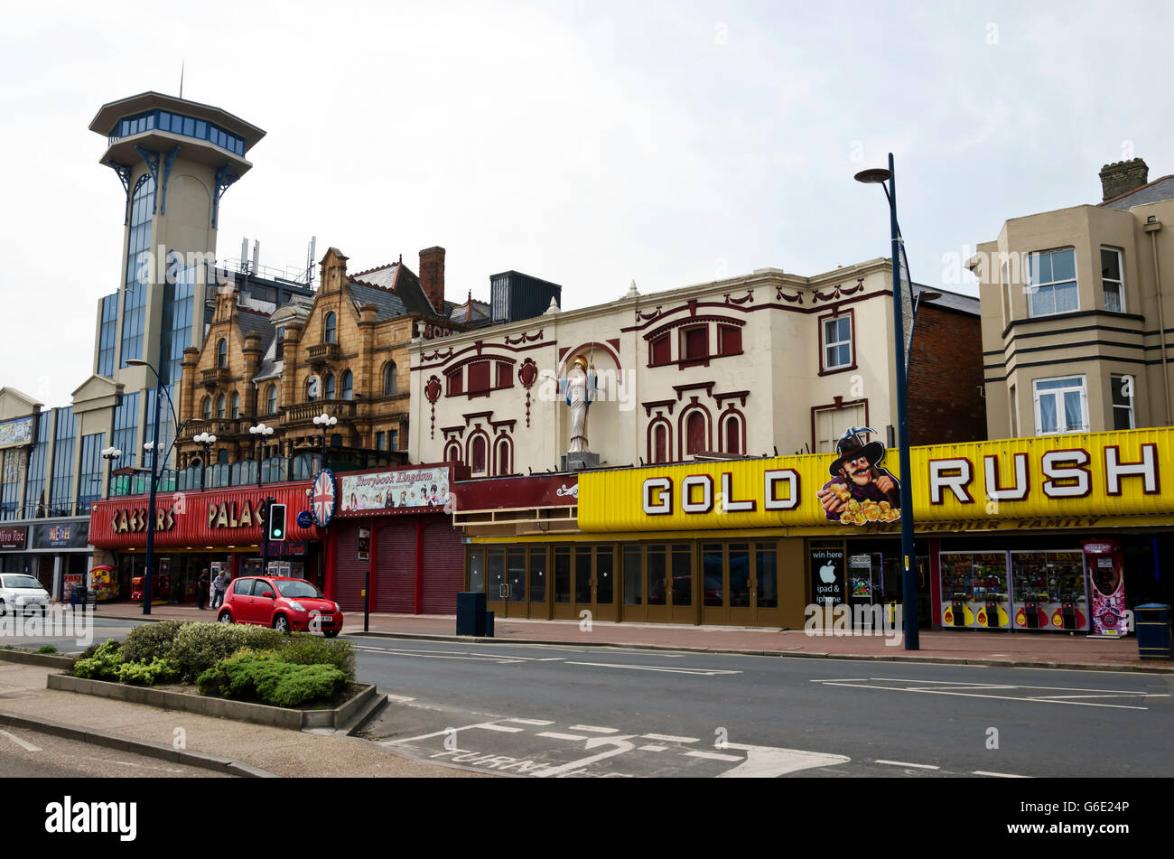 Gaming halls hi-res stock photography and images - Alamy