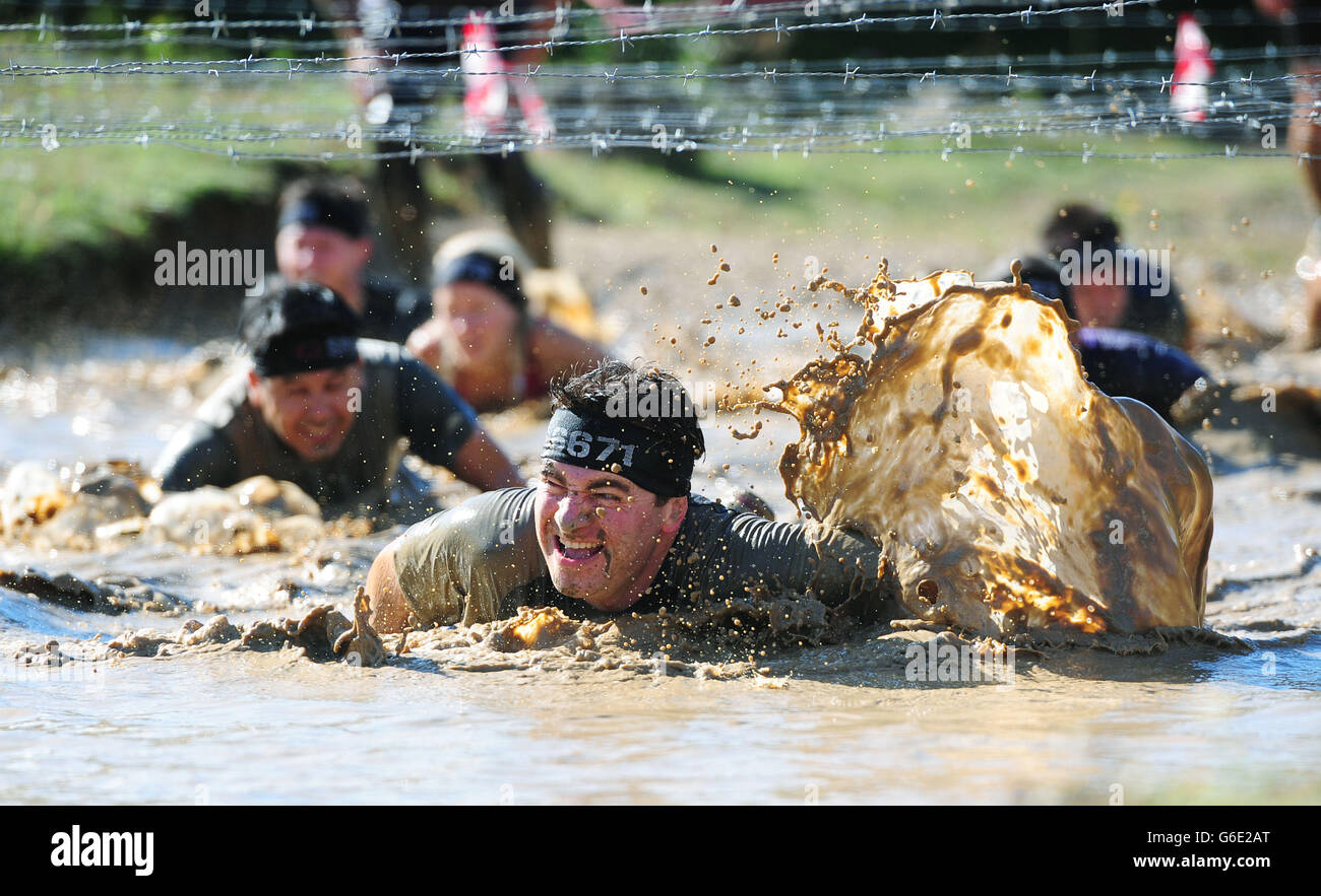 Double amputee completes Spartan race. Competitors take part alongside ...