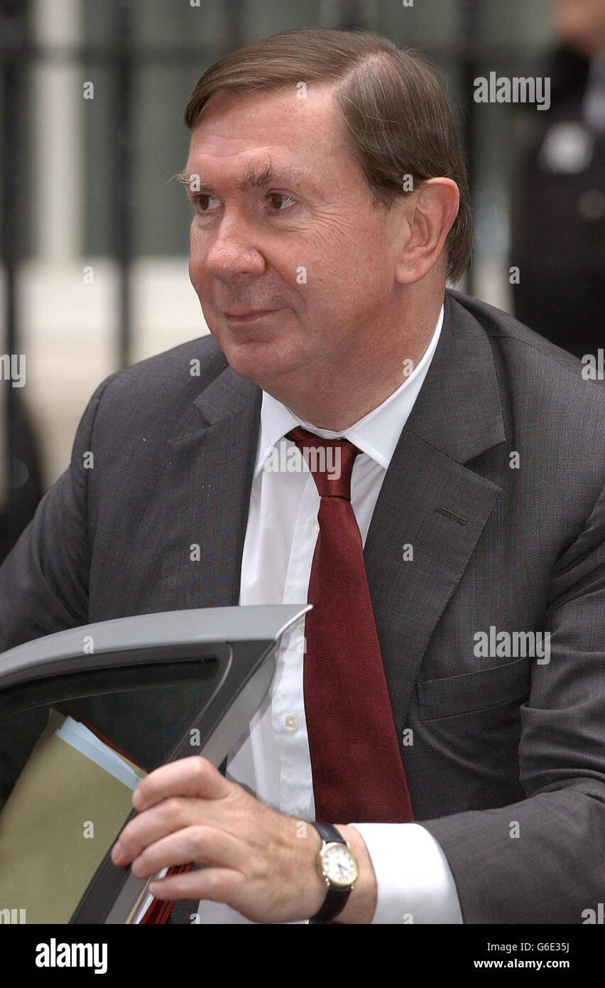 Lord Irvine, the Lord Chancellor, arrives at 10 Downing Street in ...