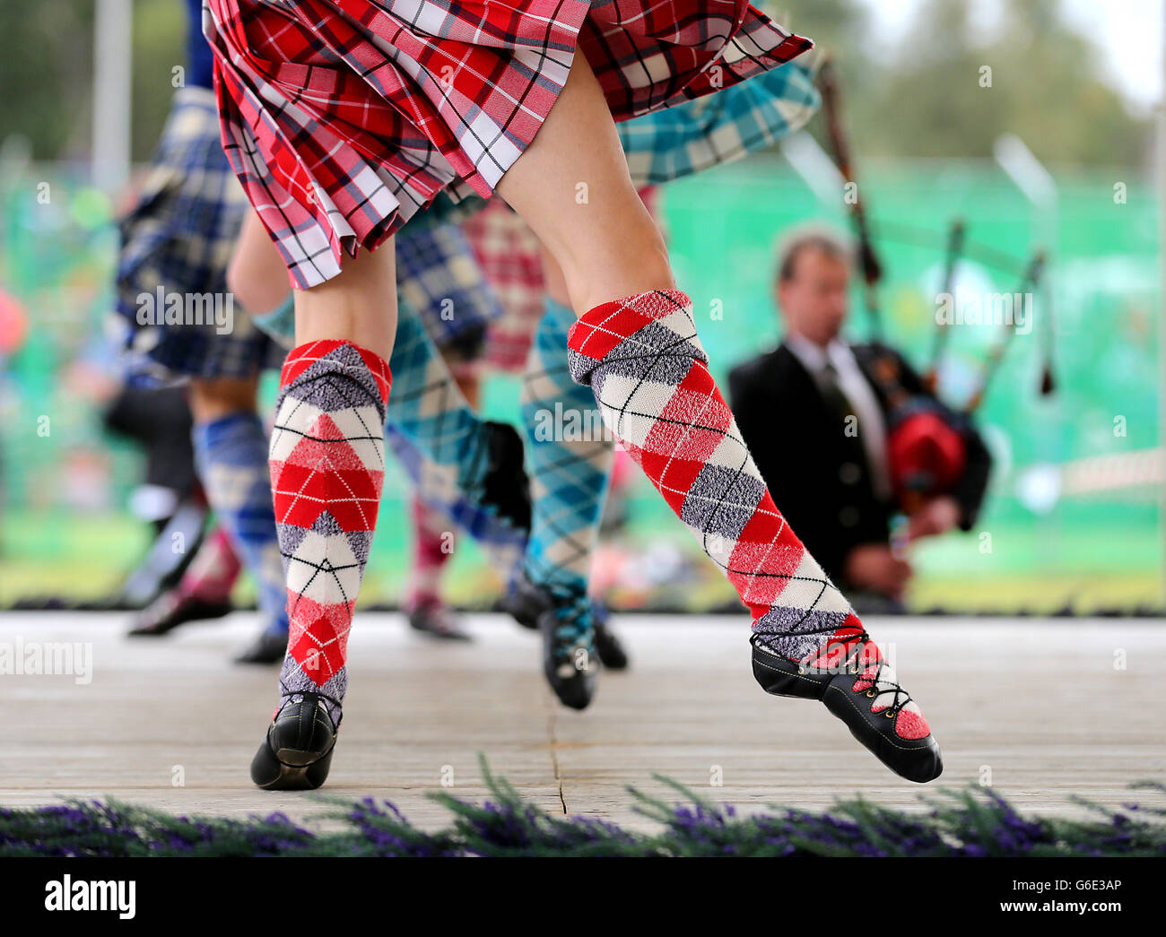 Highland dancers at the Braemar Gathering in Braemar Stock Photo - Alamy
