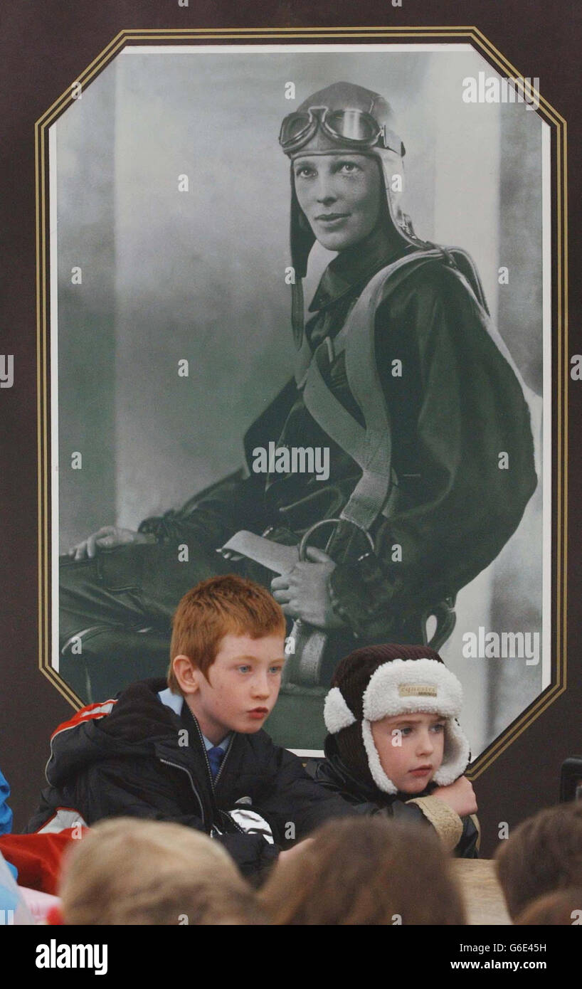 Amelia earhart friendship hi-res stock photography and images - Alamy