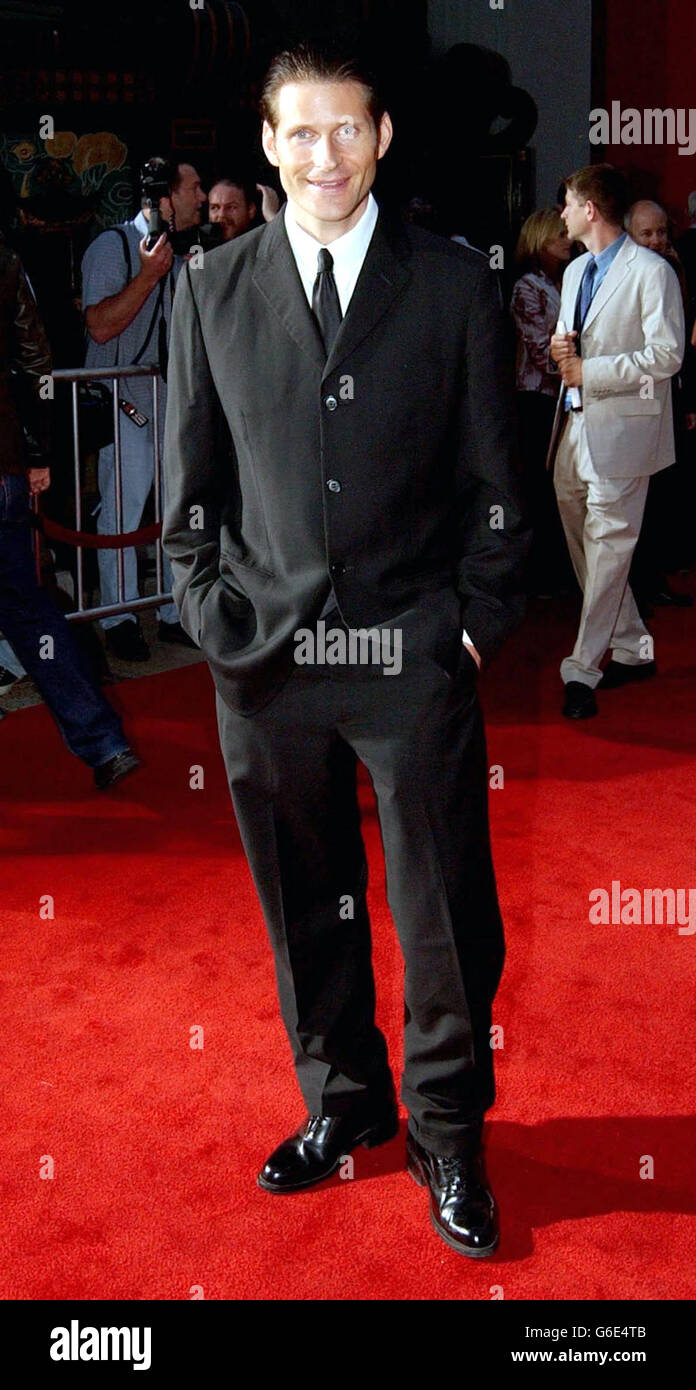 Cast member Crispin Glover arrives for the premiere of Charlie's Angels ...