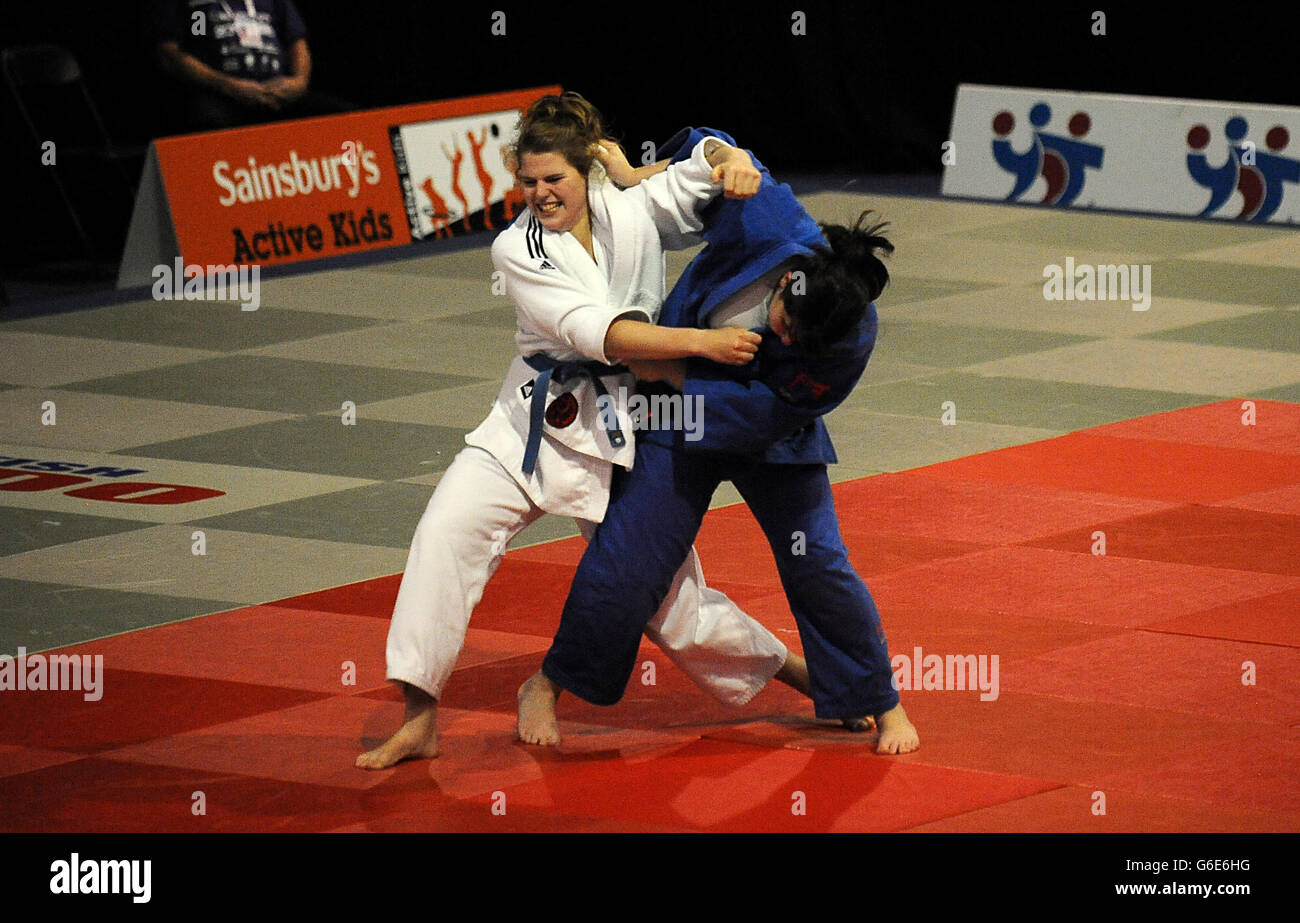Kate Saunders High Resolution Stock Photography and Images - Alamy
