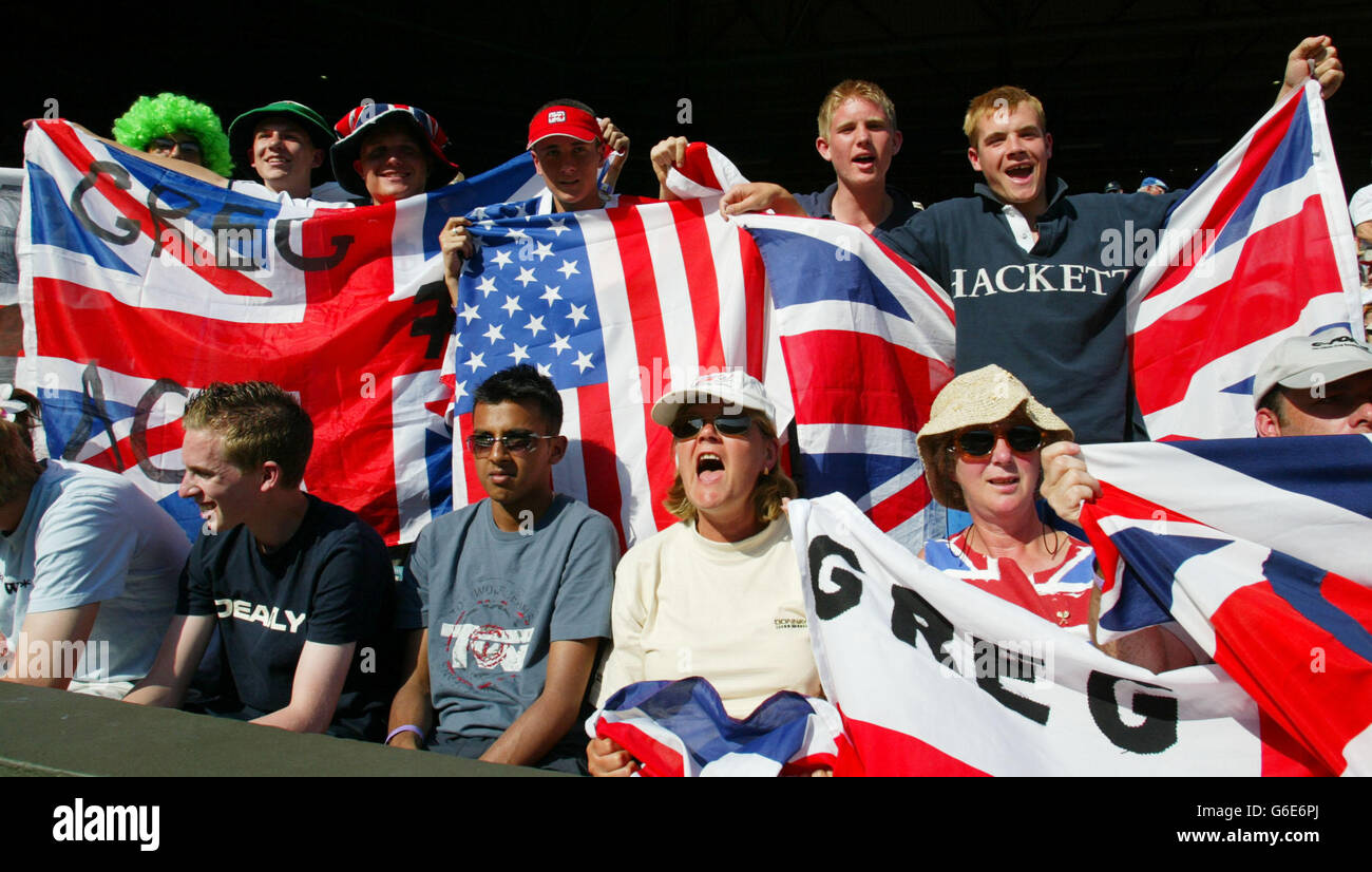 England usa fans show support hi-res stock photography and images - Alamy
