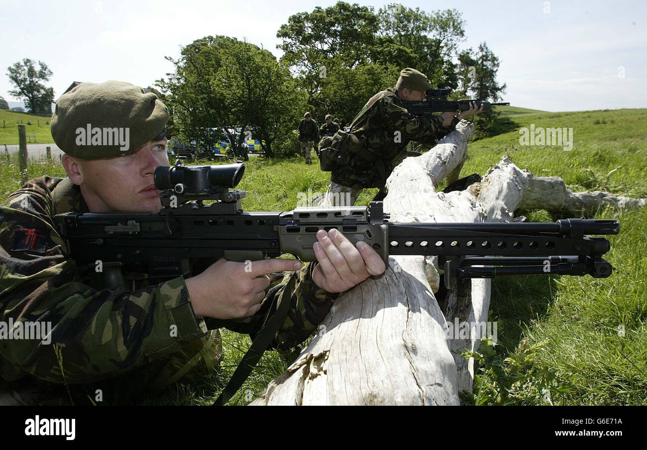 Territorial Army troops from the Tyne Tees regiment in training at the ...